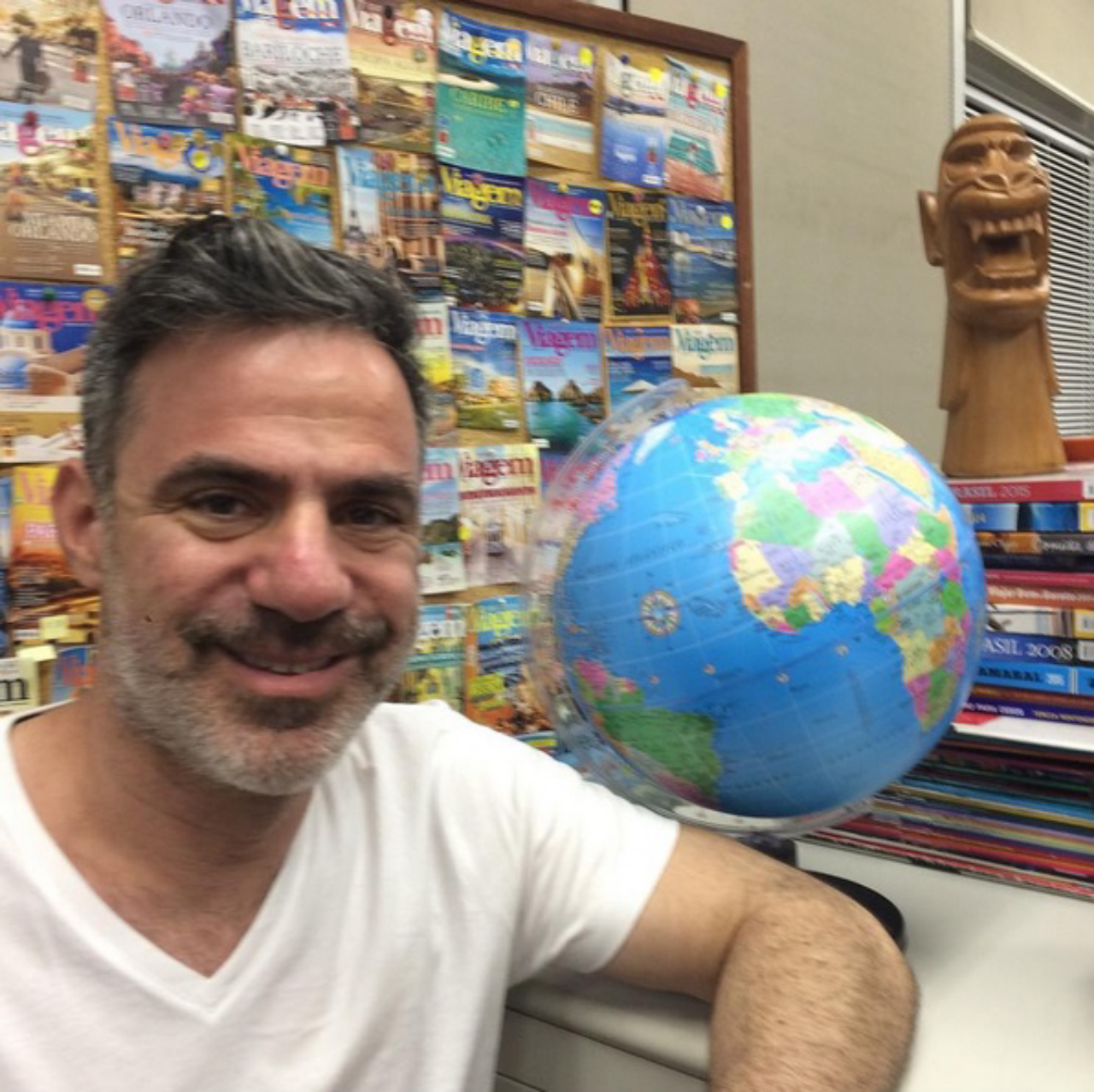 O criador do canal Amigo Gringo, Seth Kegel, falou sobre suas ...